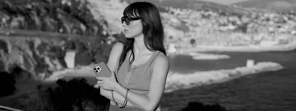 Coques, cordons, chaînes et bijoux de téléphone | LaCoqueFrancaise